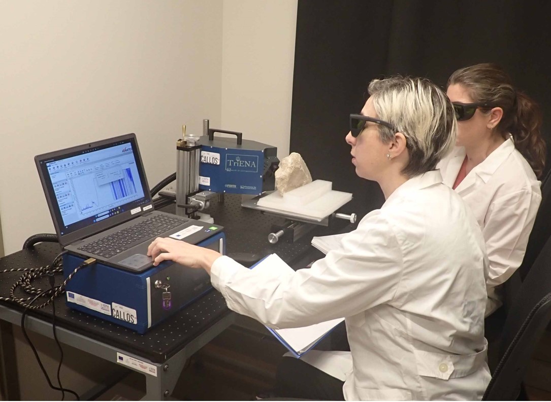 Laser spectroscopy - TriENA, LIBS+DR+LED-IF Hybrid mobile system | IESL-FORTH